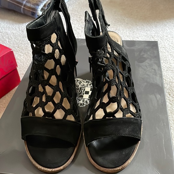 Vince Camuto | Shoes | Vince Camuto Shoes Black Block Heel | Poshmark